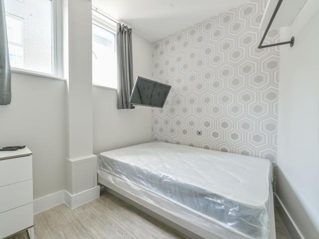 Studio for Rent in Gunnersbury Lane | Foxtons