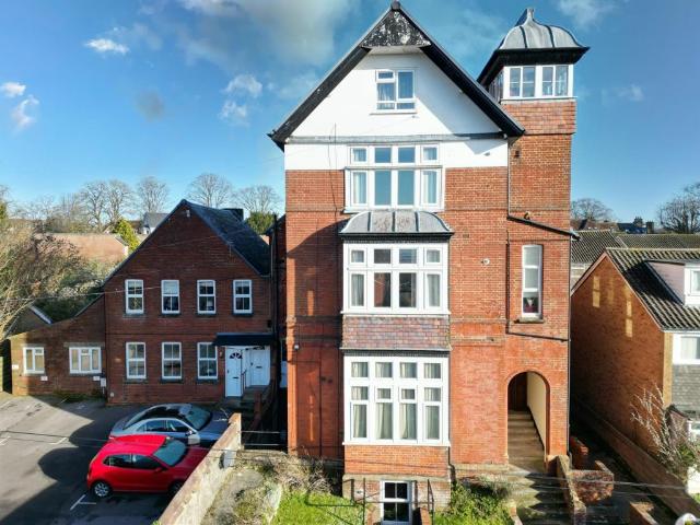 studio for rent in Fowlers Road, SP1 2QP