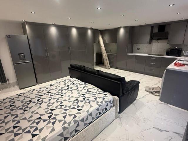 studio for rent in Fir Tree Avenue, UB7 9ES