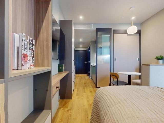 Studio to rent on First Way, London