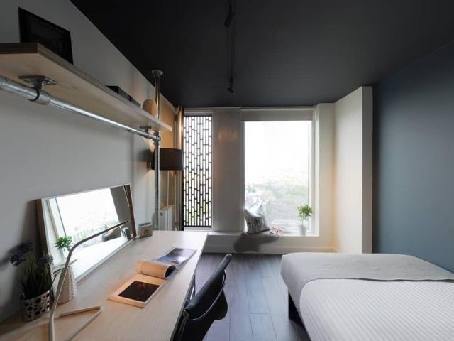 Studio to rent on Frying Pan Alley, London