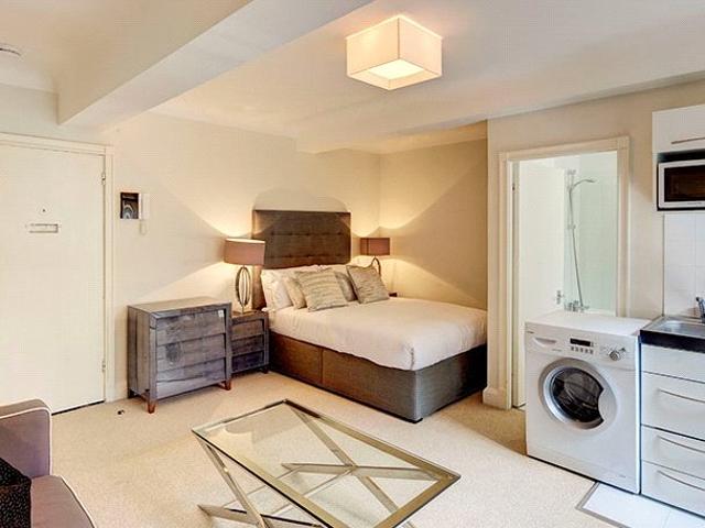 studio for rent in Fulham Road, London