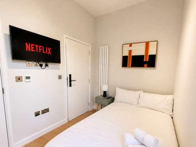 Studio for rent in Hounslow Heath, London