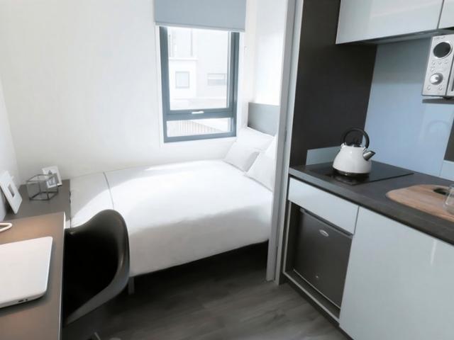 Studio to rent on Holloway Road, London