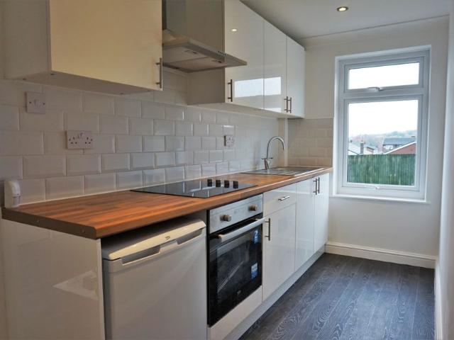 studio for rent in Holmsley Walk, Oulton, Leeds, LS26 8SJ