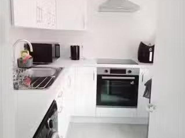 Studio for rent in Hans Town, London