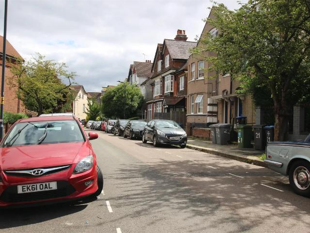 studio for rent in HEATHFIELD PARK, WILLESDEN GREEN, London