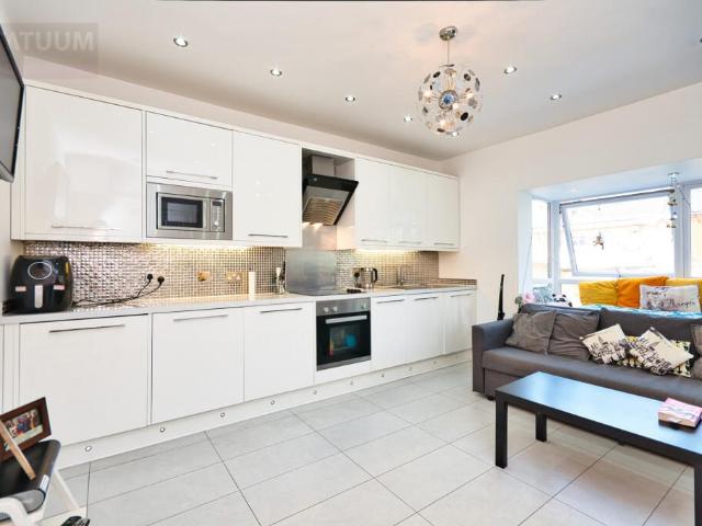 studio for rent in Ironmongers Place, E14 9YD