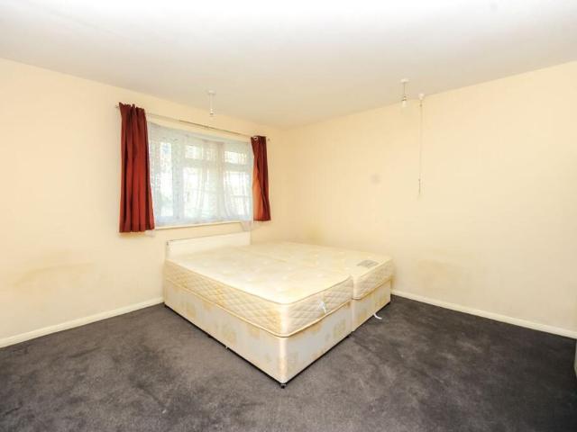studio for rent in Oakington Manor Drive, HA9 6LT