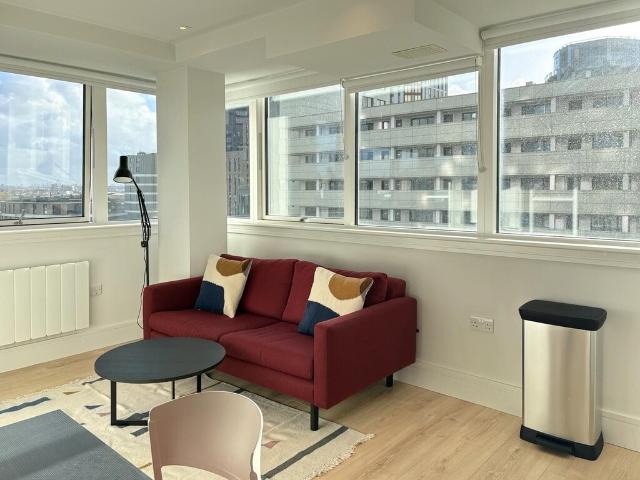 Studio to rent on Olympic Way, London