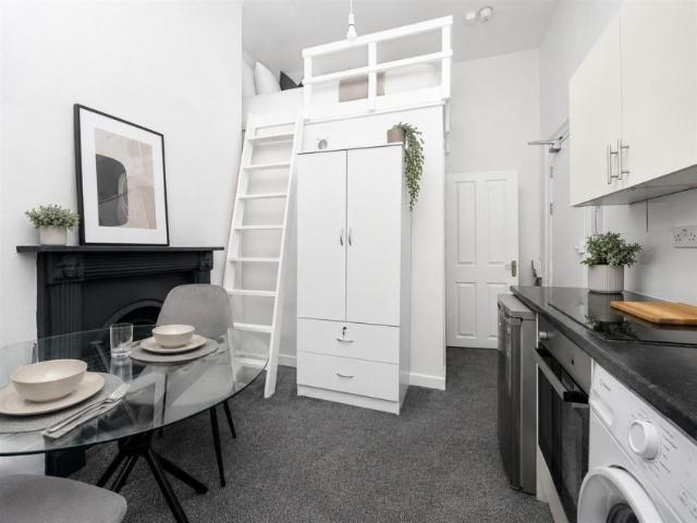 studio for rent in Oriental Place, Flat 7, Brighton