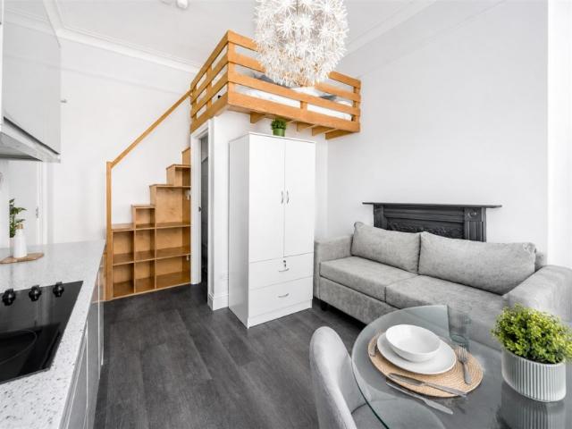 studio for rent in Oriental Place, Flat 3, Brighton