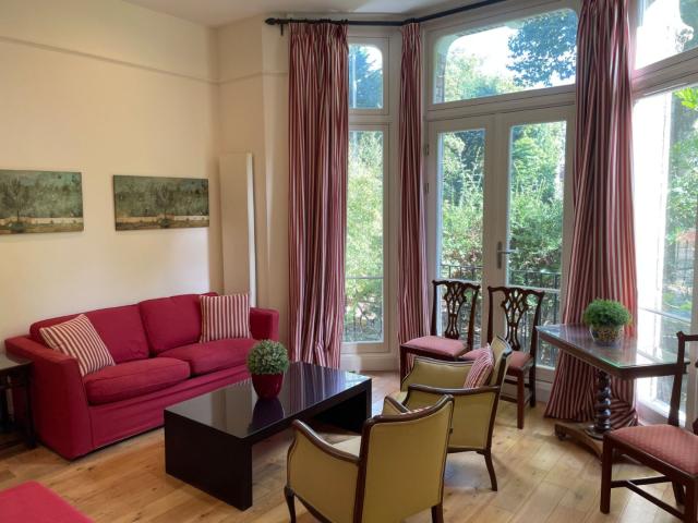 studio for rent in London SW10 9QB Elm Park Gardens