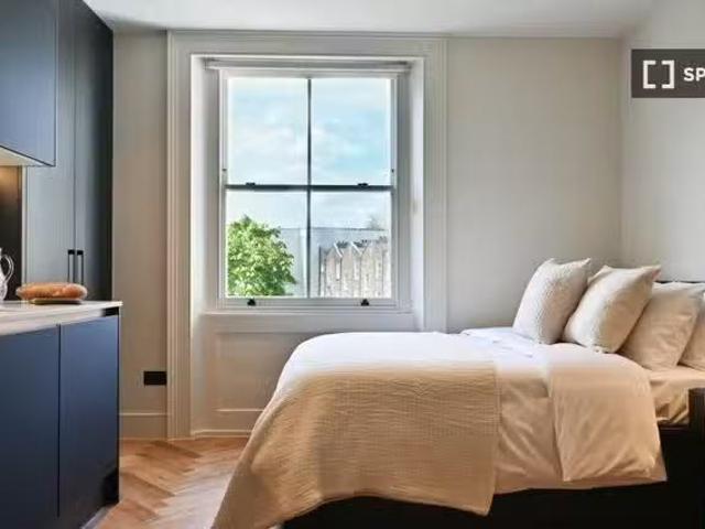 Studio for rent in London