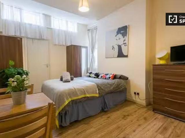 Studio for rent in London