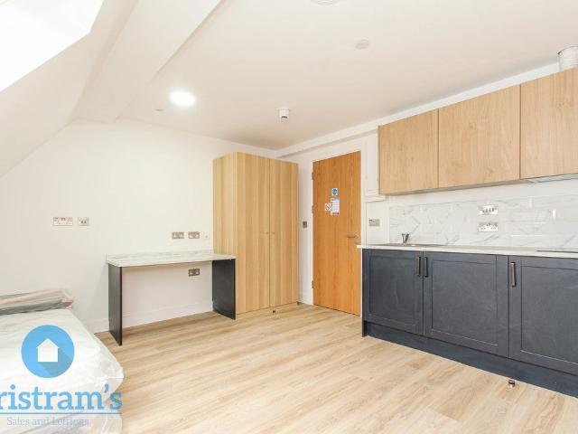 studio for rent in Lenton Boulevard, NG7 2BY