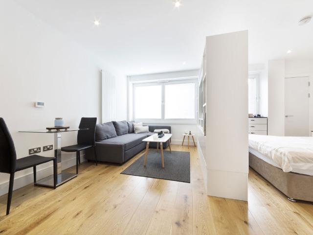 studio for rent in Molesworth Street, Lewisham