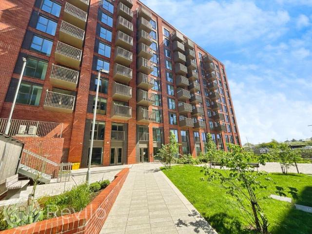 studio for rent in NEW BAILLIE STREET, OL16 1AU