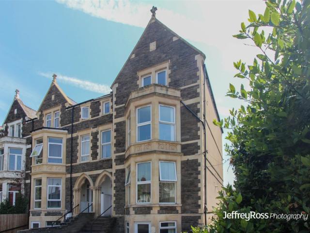 studio for rent in Newport Road, Cardiff, CF24 1DL