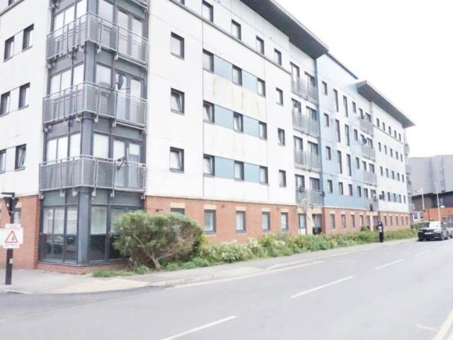 studio for rent in Spring Street, HU2 8RD