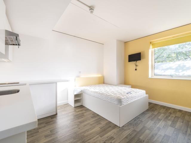 Studio for Rent in St Anns Road | Foxtons