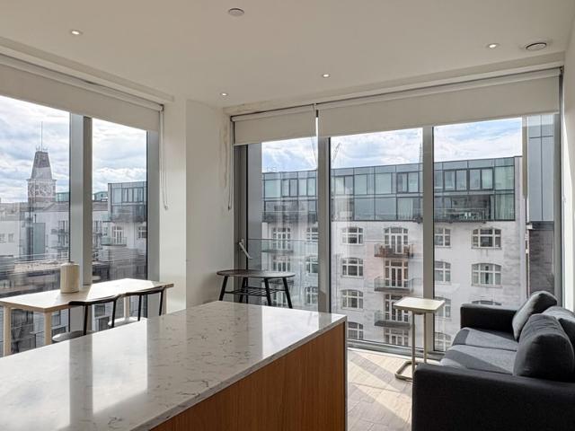 Studio to rent on Stable Walk, London
