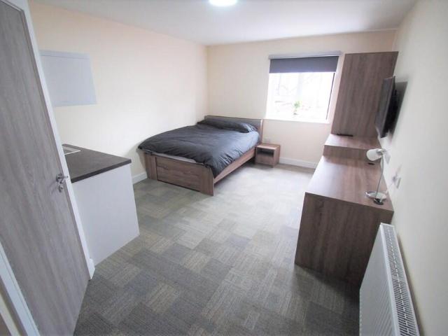 studio for rent in Property, CV2 4LN