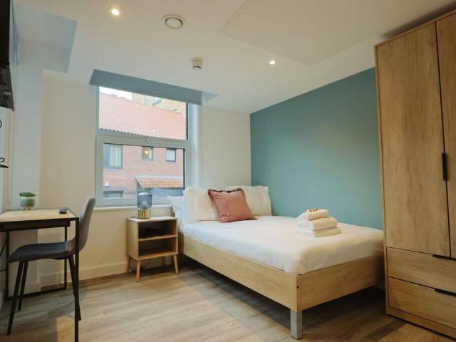 studio for rent in Property, BS1 4JE