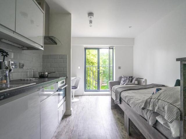 studio for rent in Property, LE1 7AF