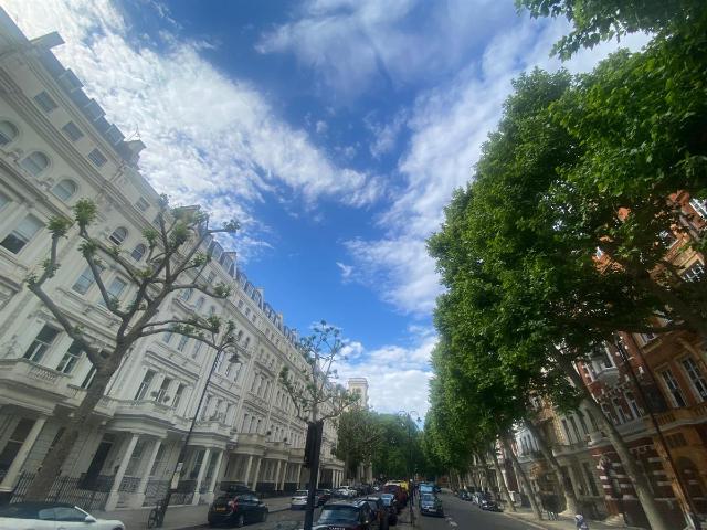 studio for rent in Queen's Gate, London. SW7