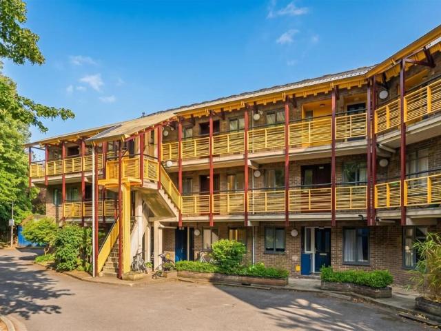 studio for rent in Queensway, CB2 8AY