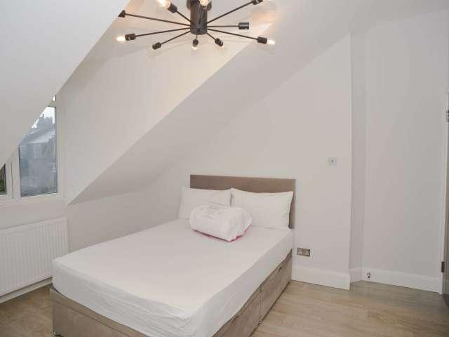 Studio for rent in Redcliffe, London