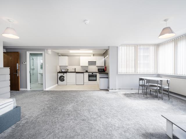 Studio for Rent in Whitechapel Road | Foxtons