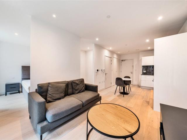 studio for rent in William Baffin Court, 30 Shipwright Street, London, E16 2UN