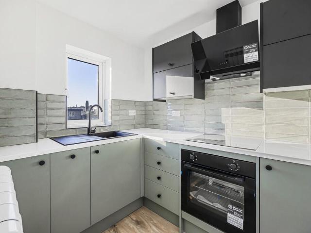 studio for rent in Tewkesbury Road, GL51 9BA