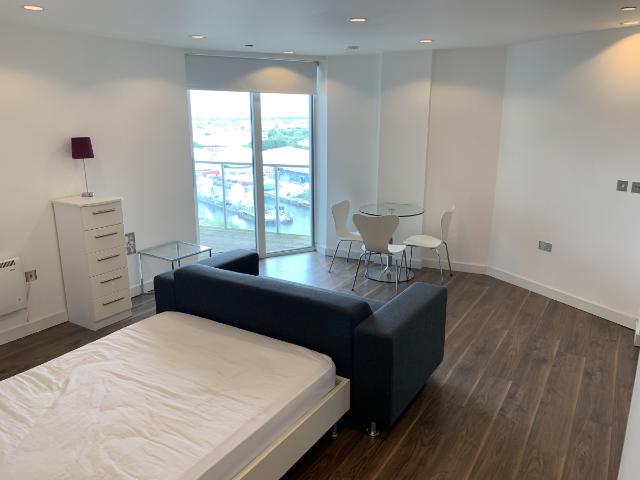 studio for rent in The Heart, Blue Media City UK M50