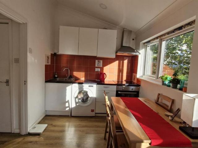 studio for rent in, Tresham Crescent, London, NW8