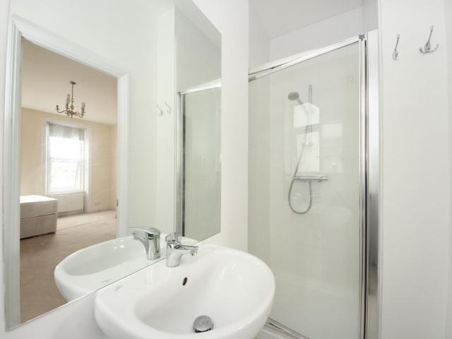 studio for rent in Uxbridge Road, W3
