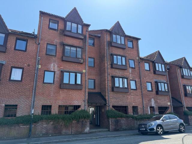 studio for rent in Victoria Avenue, Redfield