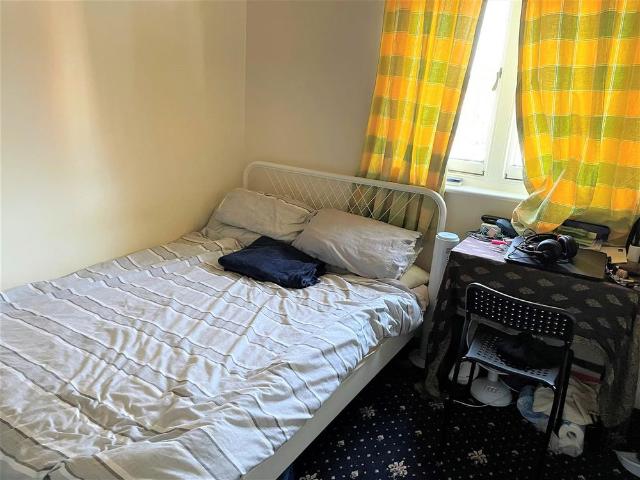 Studio For Rent Waverley Road, Southsea