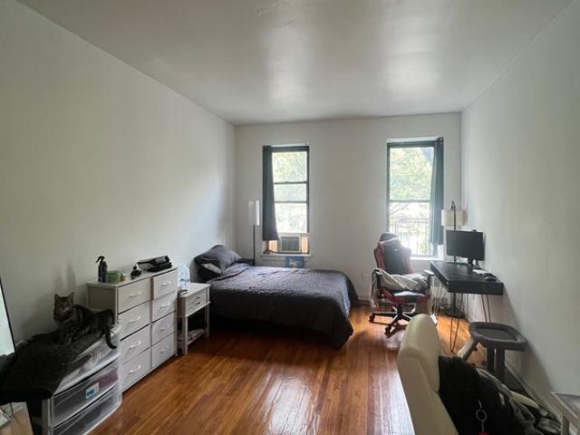 Studio for rent UES