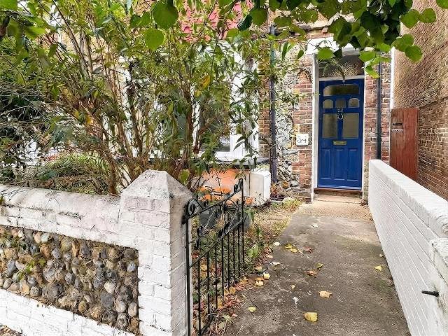 Studio for sale