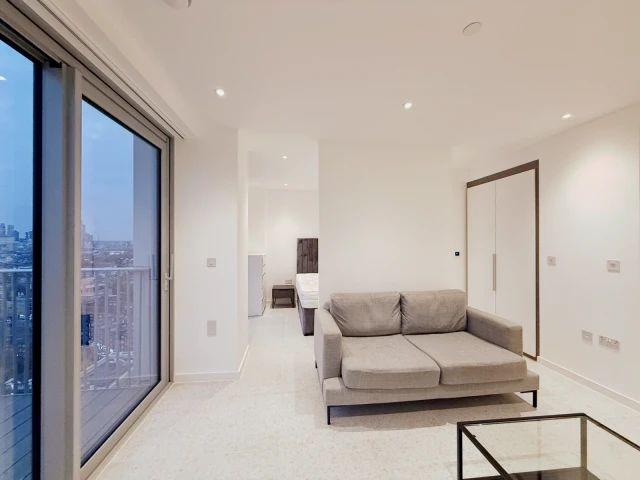Studio Flat2001