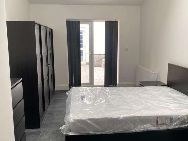 Studio Flat