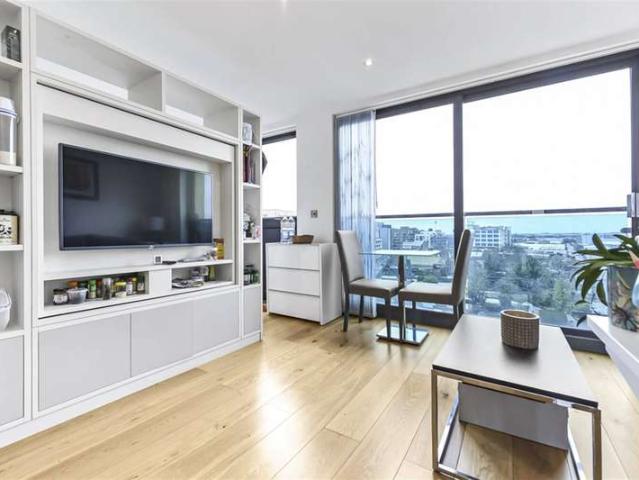 Studio Flat