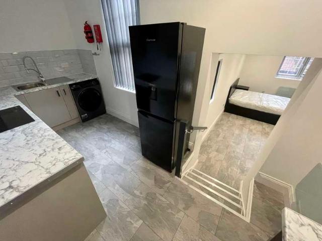 Studio Flat