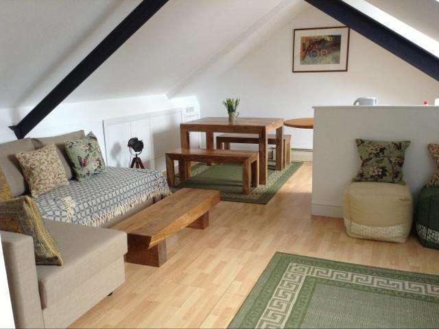 Studio Flat