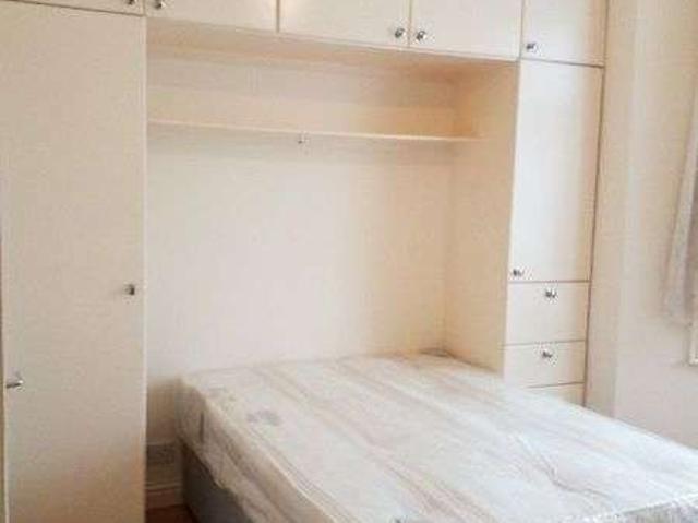 Studio Flat