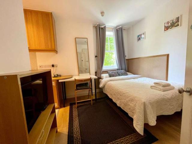 Studio Flat
