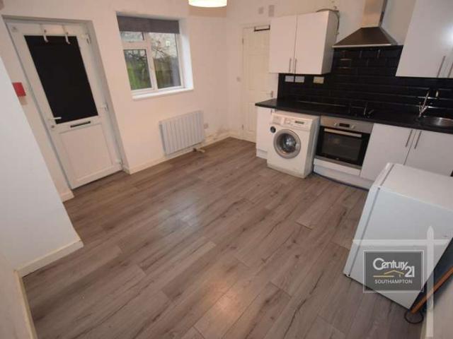 Studio Flat